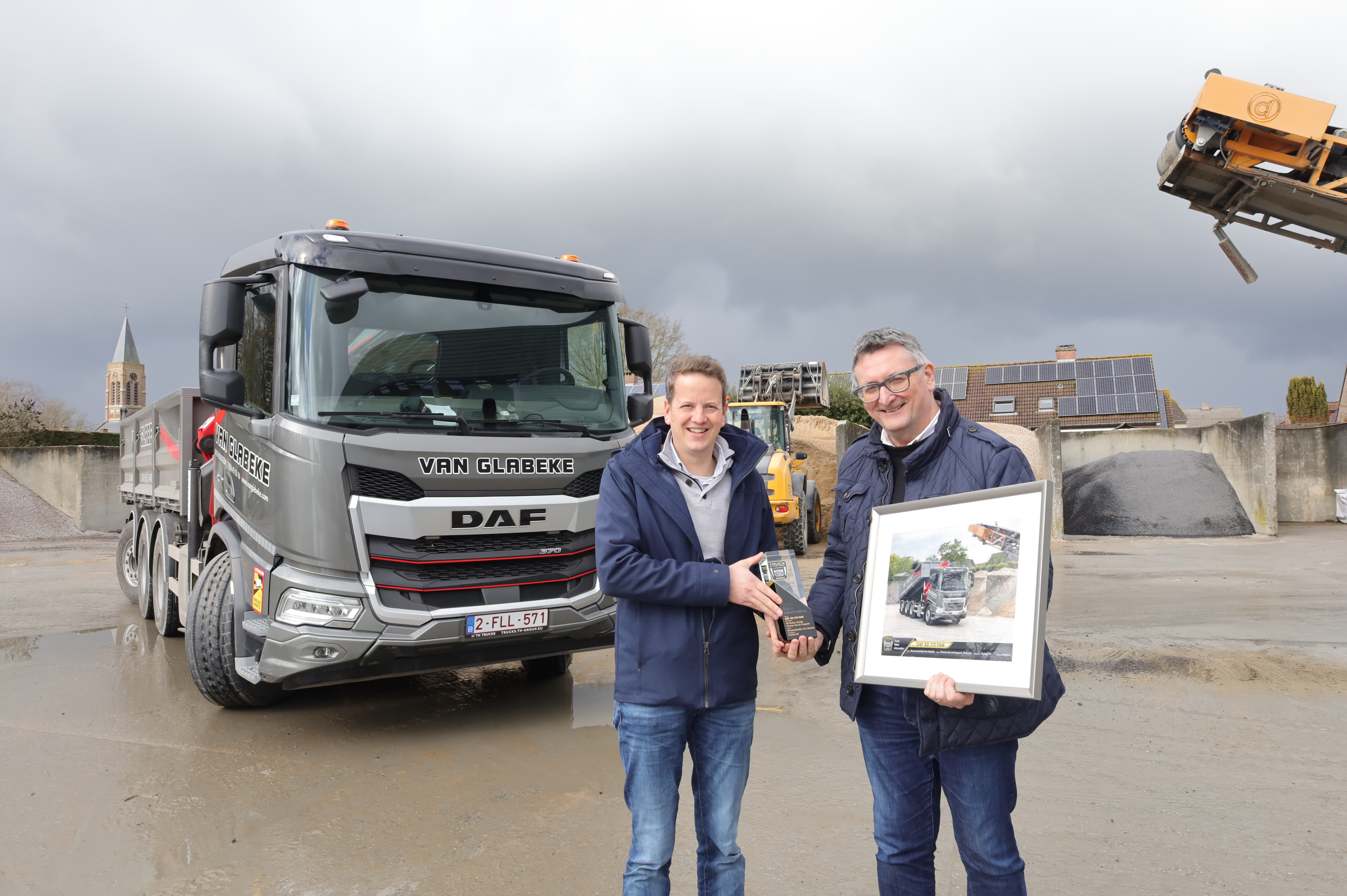 DAF XD 370 FAW van Van Glabeke verkozen tot DAF TSI Truck of the Year ...