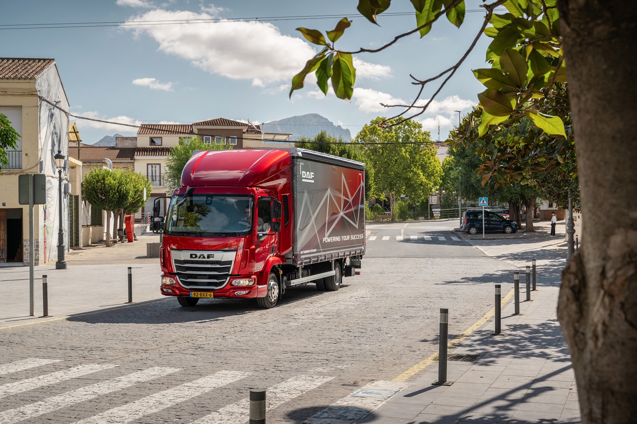 La série DAF XB reçoit le titre de « Meilleur camion » aux Fleet News ...