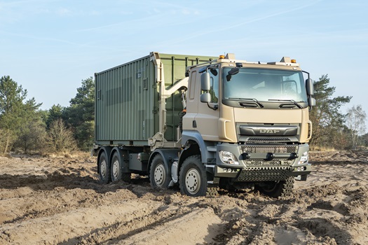 Les premiers camions militaires CF DAF livrés à la Défense belge- DAF ...
