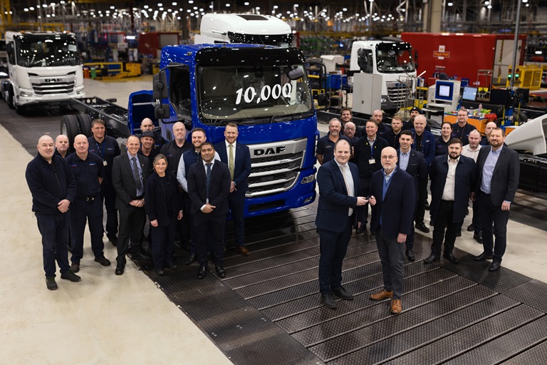 DAF franchit le cap des 10 000 camions de distribution XB- DAF Trucks ...